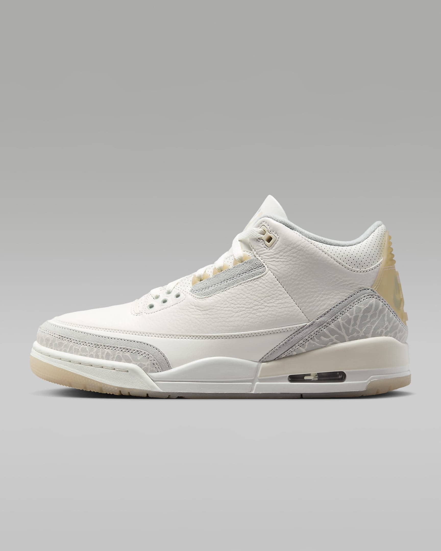 We Love Clean White Sneakers — 10 Nike & Jordans Perfect for Everyday ...