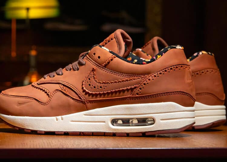 How To Purchase The Nike Air Max 1 “Skunk” & “Reverse Skunk”