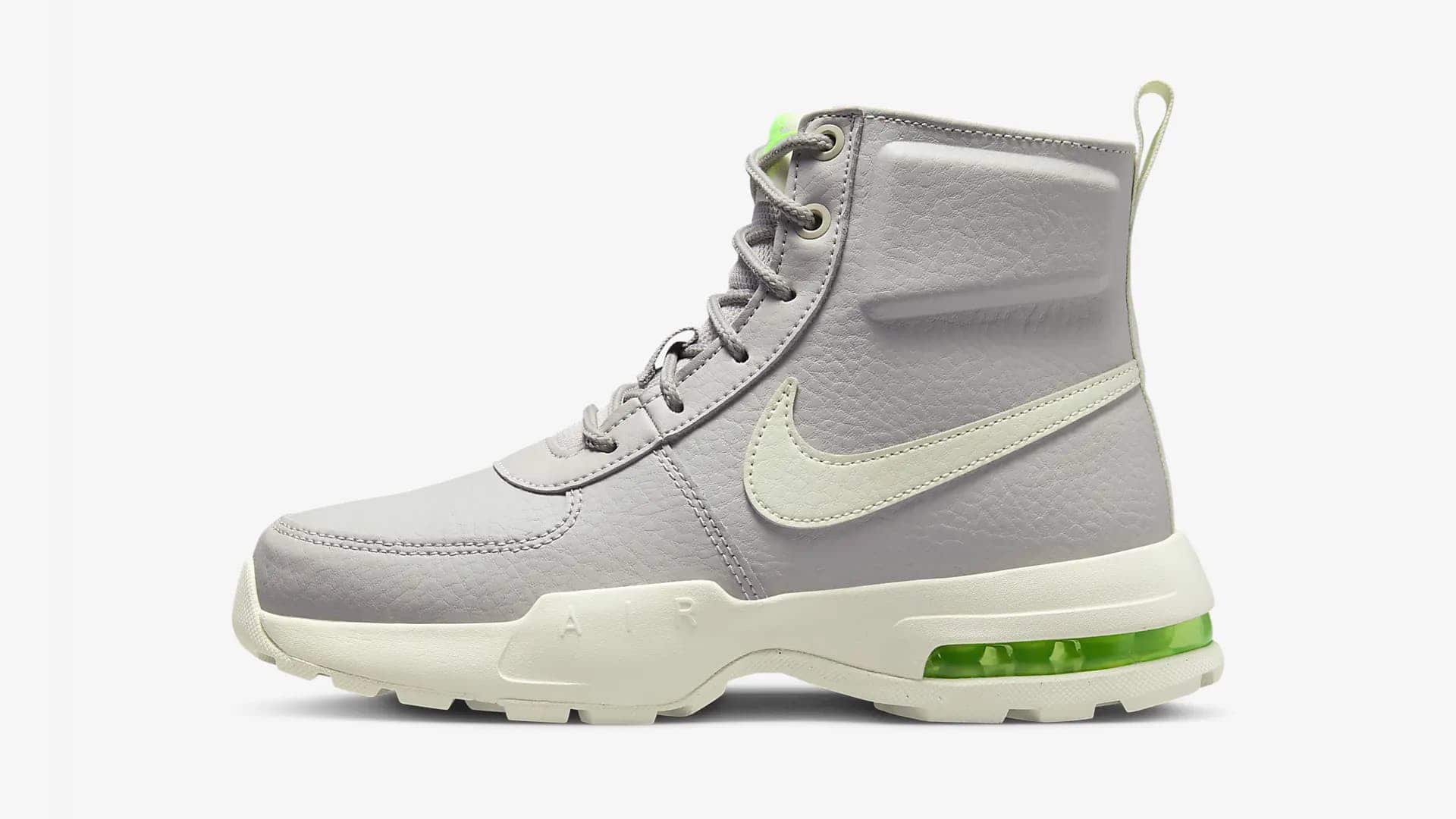 Nike Winter Boots Perfect For Cold Weather