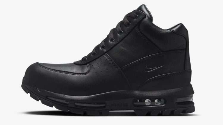 Nike Winter Boots Perfect For Cold Weather