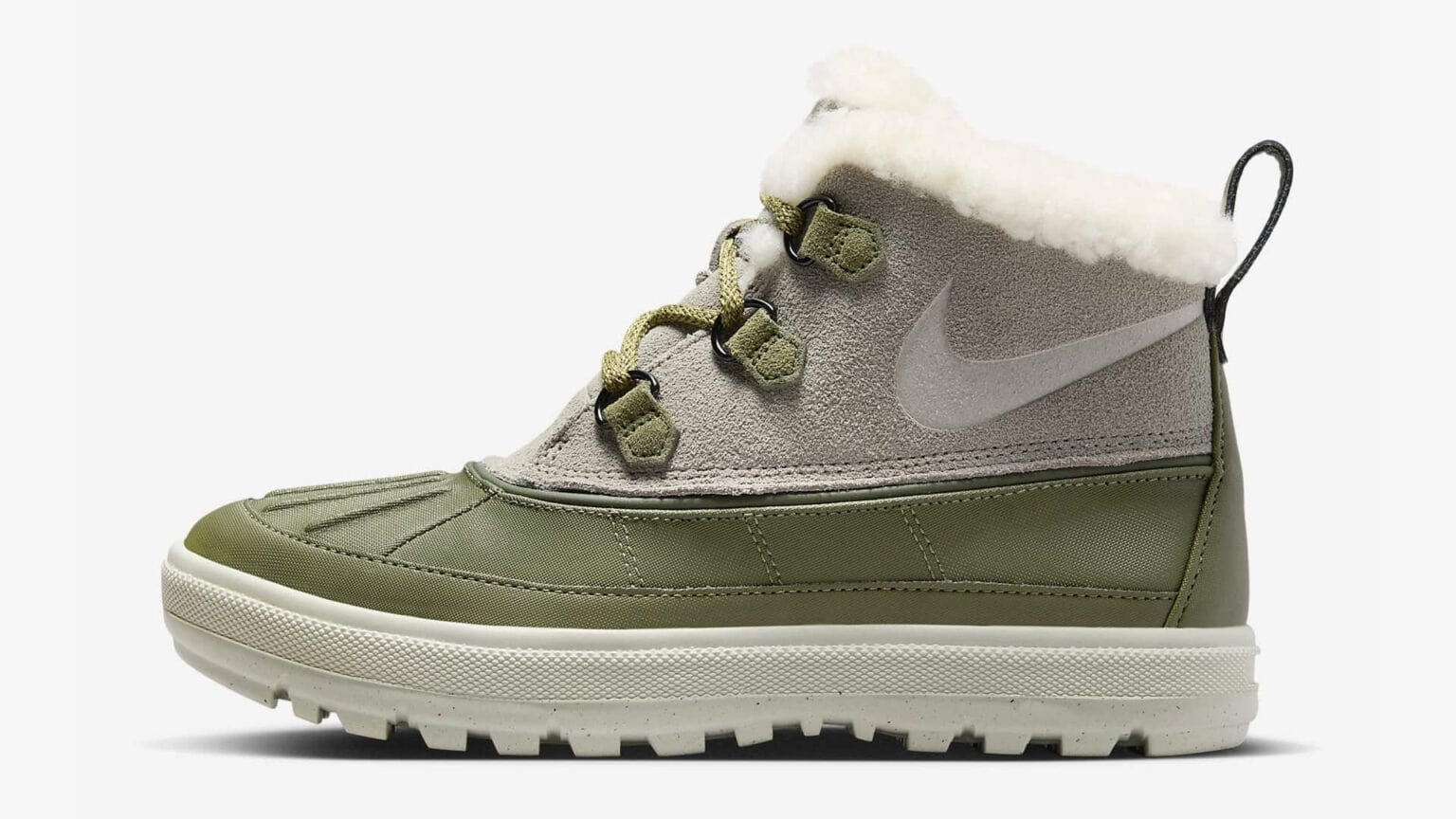 Nike Winter Boots Perfect For Cold Weather