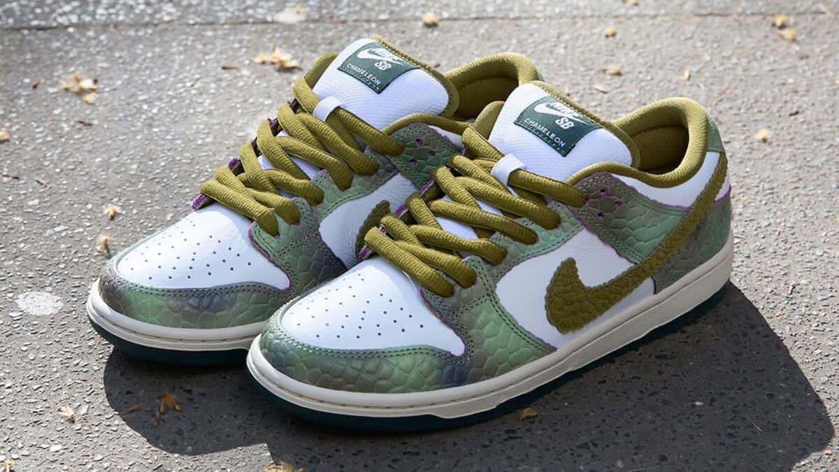 Alexis Sablone x Nike SB Dunk Low "Chameleon" Changes Color