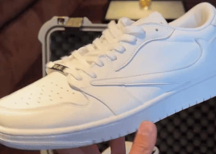 Travis Scott x Air Jordan 1 Low "UCLA" Is A Beautiful Colorway