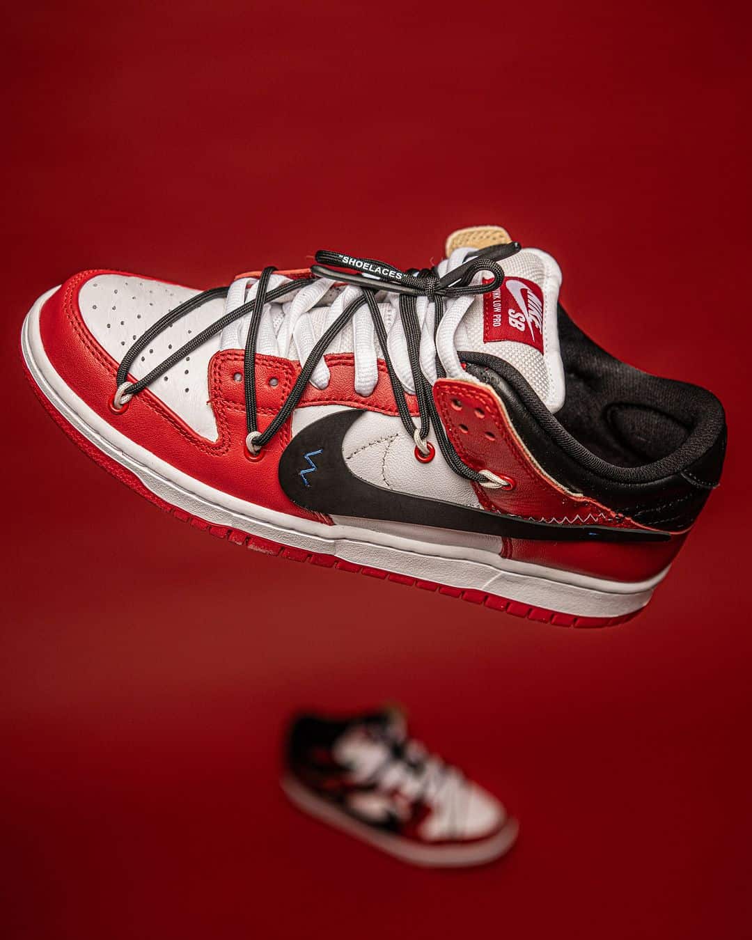 This Off-White x Nike SB Dunk Low "Chicago" Costs $400