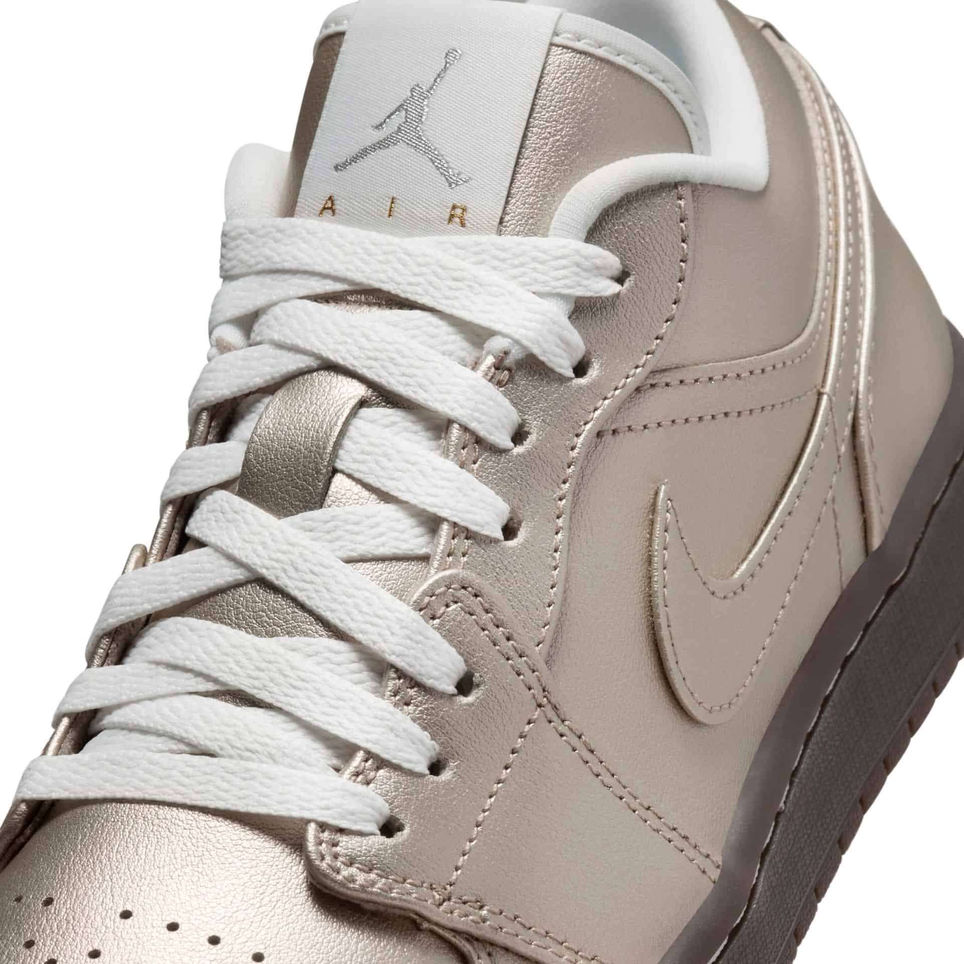 Air Jordan 1 Low SE "Metallic Zinc" Has A Business Look