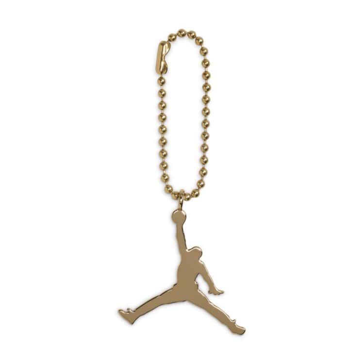 Air Jordan 1 Low SE "Metallic Zinc" Has A Business Look